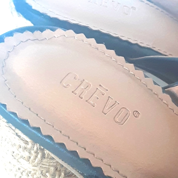Crevo | Shoes | Euc Crevo Presley Black Crossover Leather Slide ...